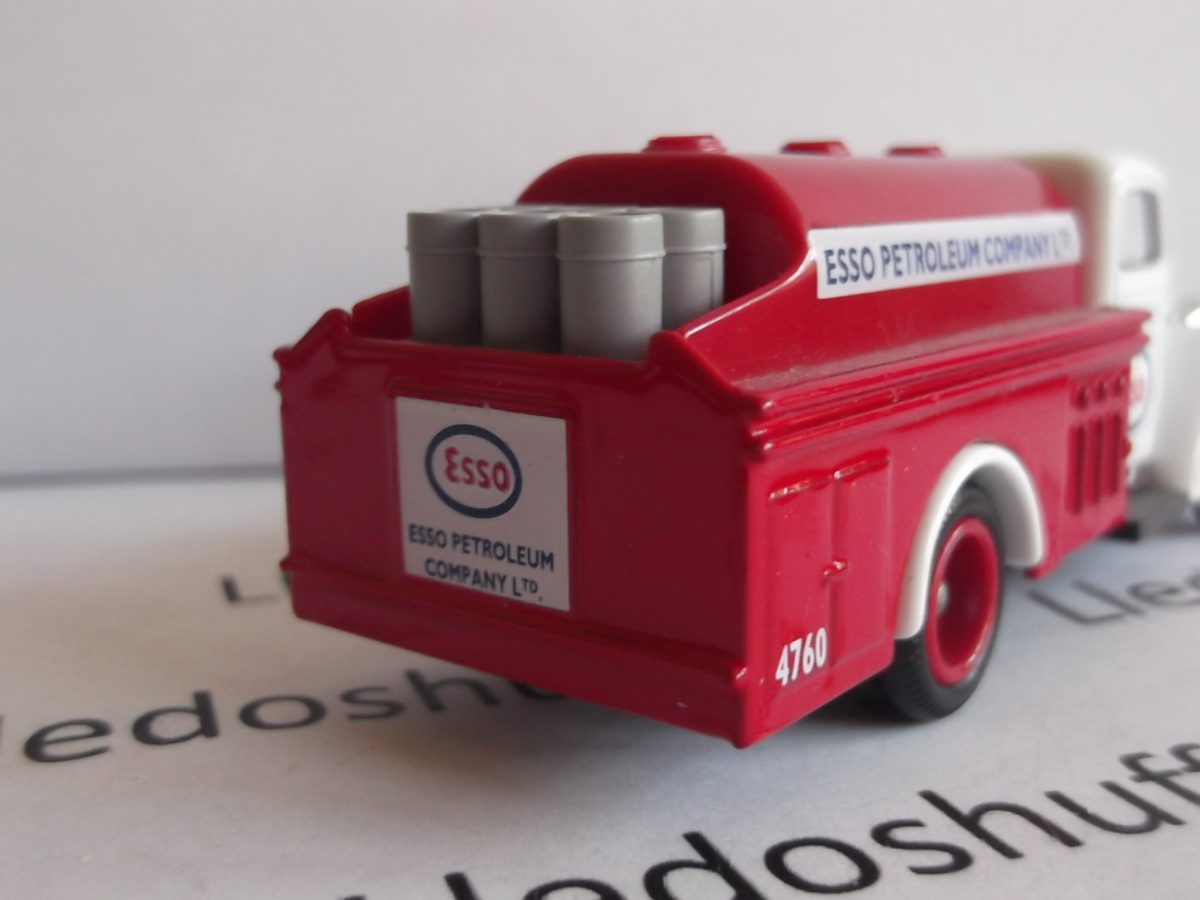 DG57001, 1939 Ford Tanker, Esso Petroleum Company Ltd – Lledoshuffle
