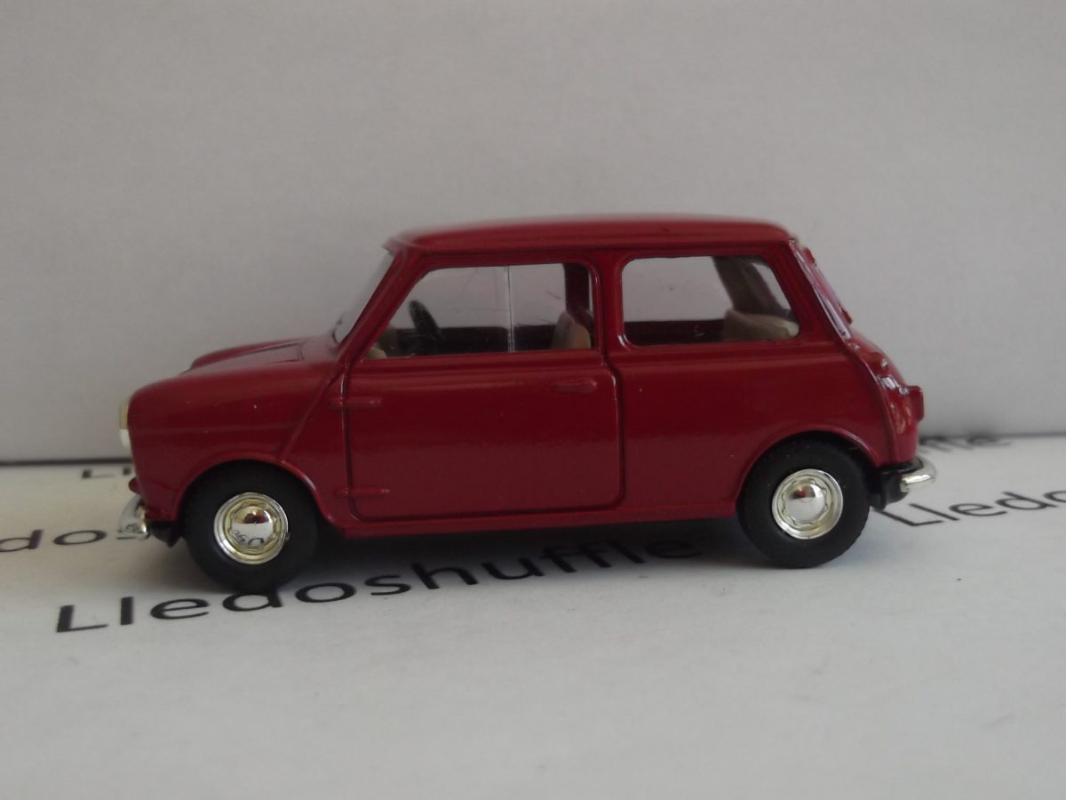 DG74001, Austin 7 Mini, Dark Red – Lledo Models