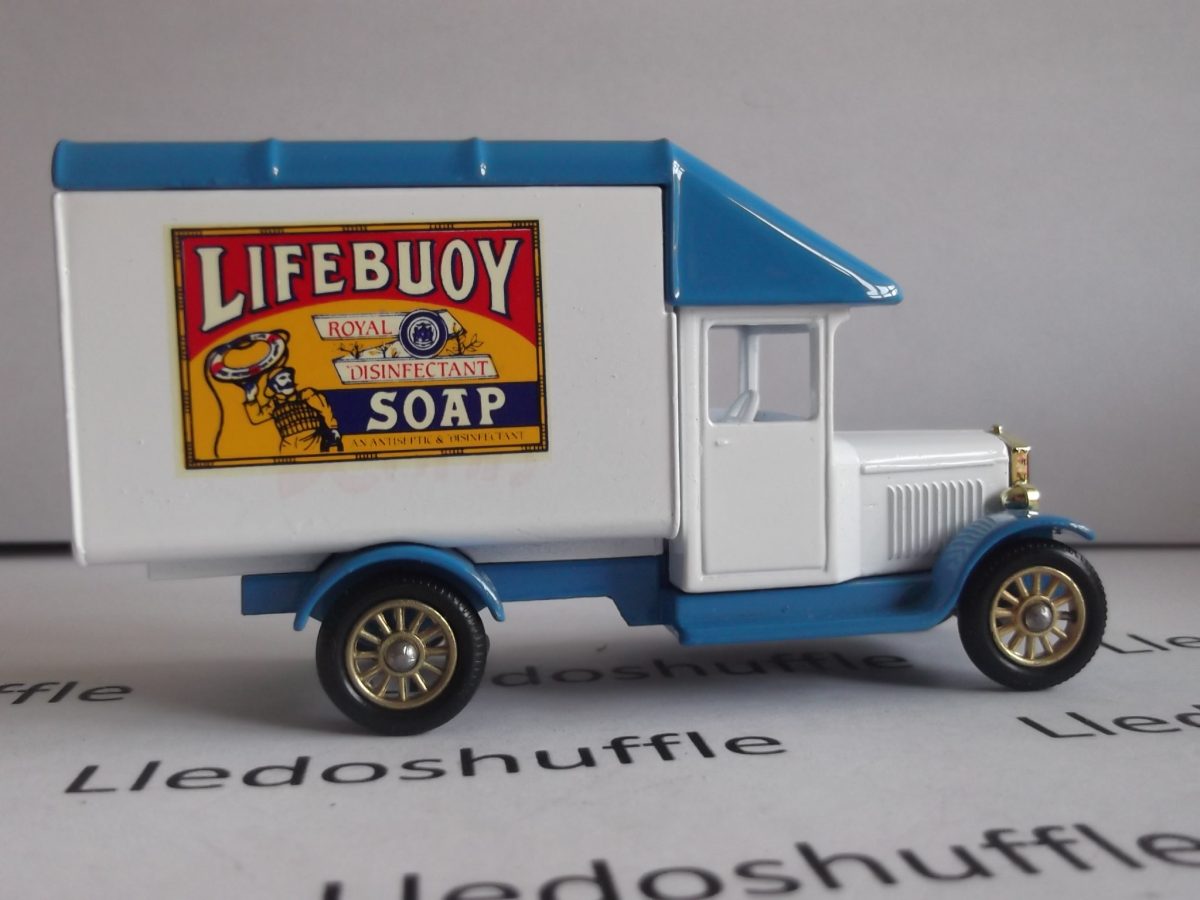LP052, Code 3, Morris Parcels Van, Lifebuoy Soap – Lledo Models