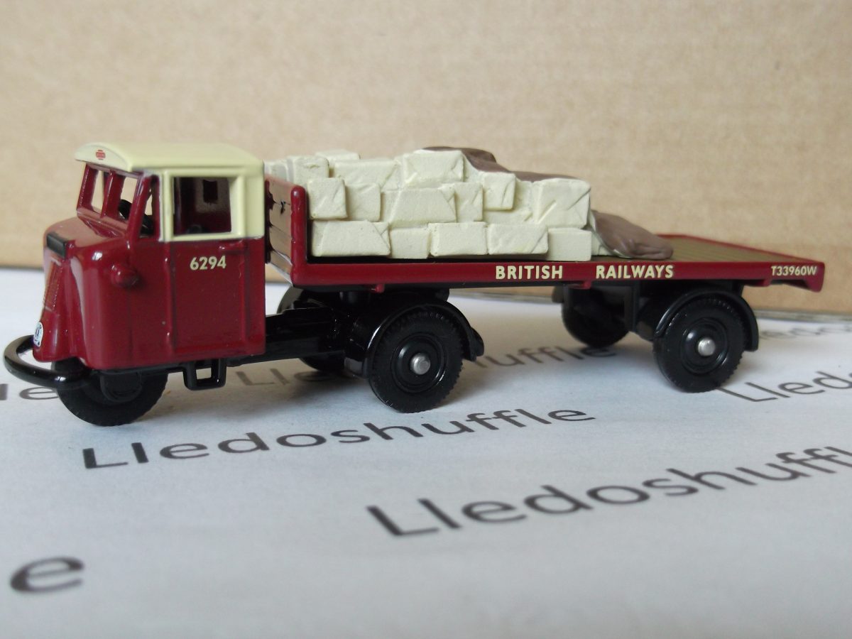 DG199000, Scammell Mechanical Horse, Parcel Load, British Railways ...
