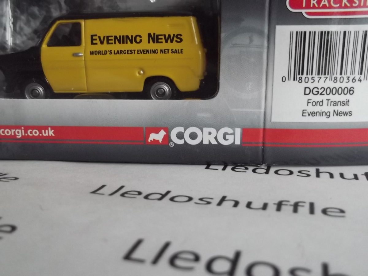 DG200006, Ford Transit Mk I Van, Evening News, World’s Largest Evening ...