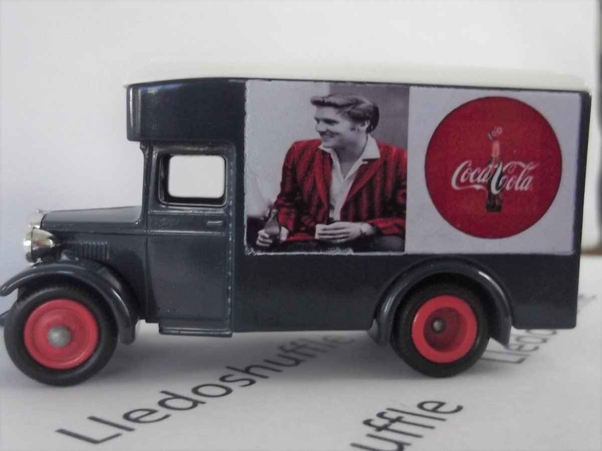 DG016, Code 3, Dennis Parcels Van, Coca Cola featuring image of Elvis ...