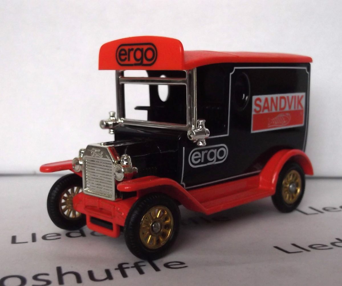 LP06806, Model T Ford Van, Sandvik, Ergo with orange roof – Lledoshuffle